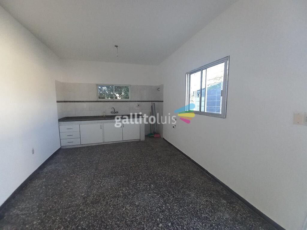 Casa En Venta En Calle Alto Perú, Malvin Norte.