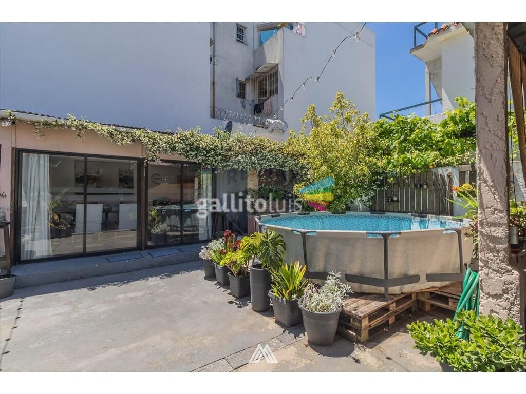 Venta Casa La Blanqueada 2 Dormitorios +Barbacoa