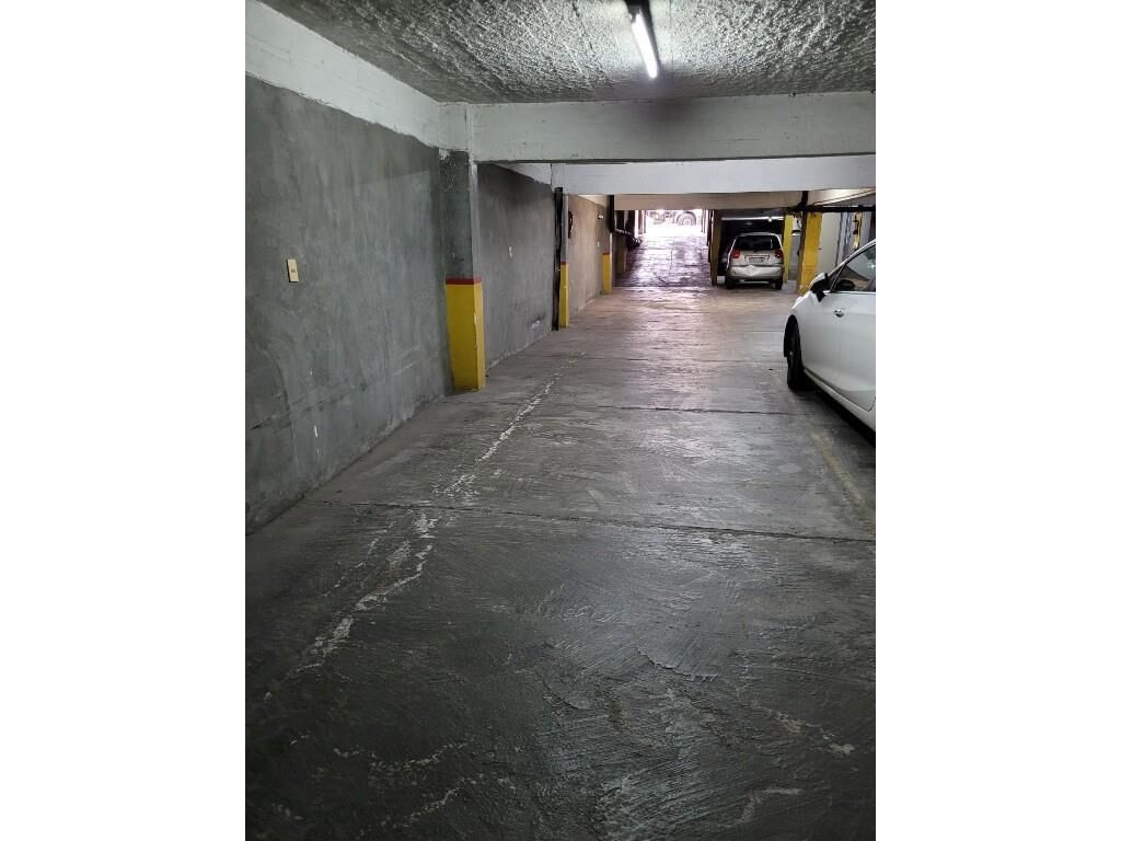 Dueño Alquila Cochera Techada Fija En Edif De Apartamentos