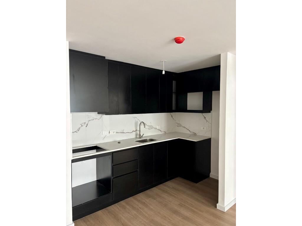 Apartamento, 4To Piso, 1 Dormitorio